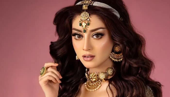 Actress Alizeh mesmerized fans with her jaw-dropping bridal shoot ...