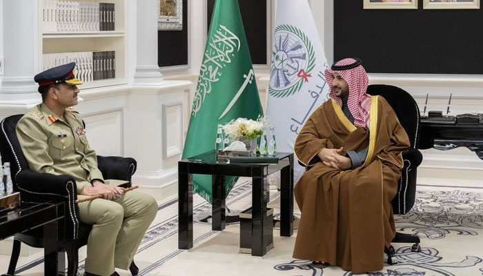 General Asim Munir in Saudi Arabia on his first overseas visit - Daily ...