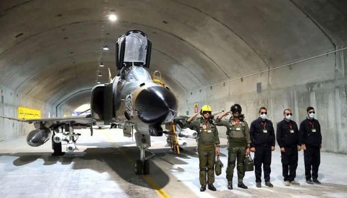 Iran reveals an 'underground air force base' - Daily Ausaf