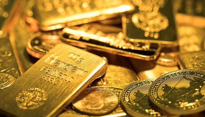 Gold prices decrease Rs. 2,600 per tola in Pakistan - Daily Ausaf
