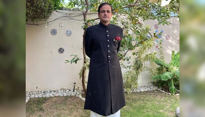 PPP's Murtaza Wahab sworn in as Karachi mayor - Daily Ausaf