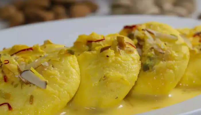 The interesting story of the origin of Rasmalai - Daily Ausaf