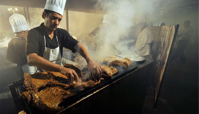 Punjab Food Authority Fined 1100 Eateries for using Substandard Cooking ...