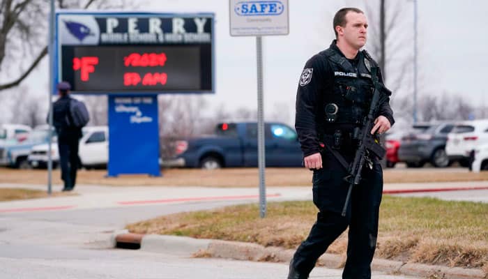 Hospitalized Perry school shooting victim passes away - Daily Ausaf