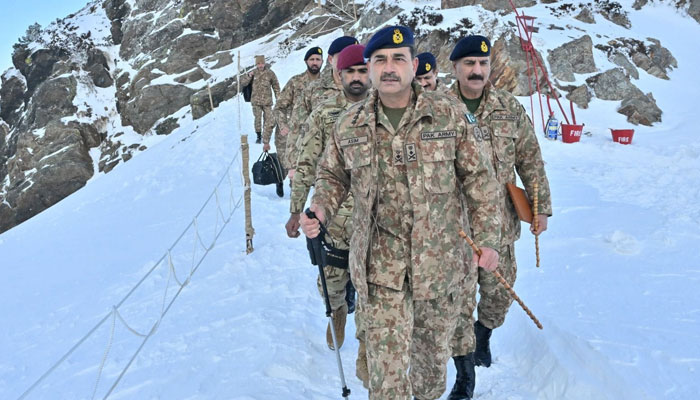 PM Kakar & COAS Condemn Indian Actions in IIOJK During Visit to AJK ...