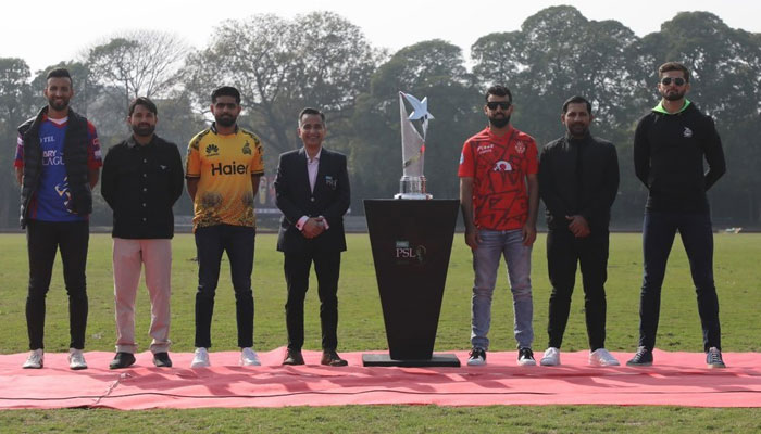 PSL 9 trophy unveiled in Lahore - Daily Ausaf