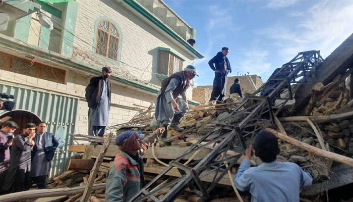At least nine killed in a residential building collapse in Multan ...