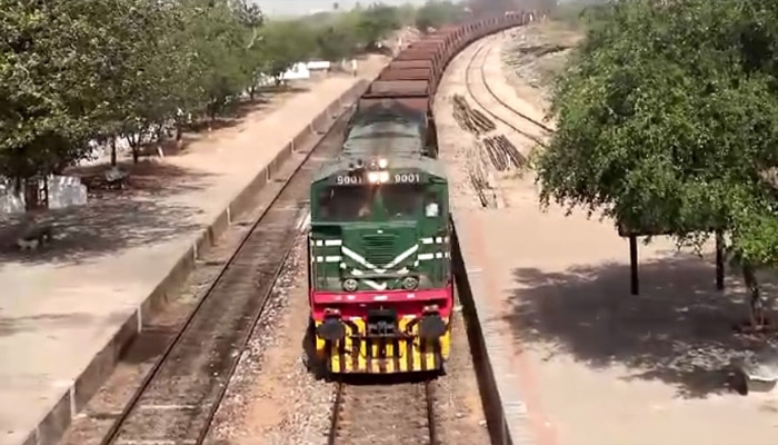 History made by Pakistan Railways with longest, heaviest freight train ...