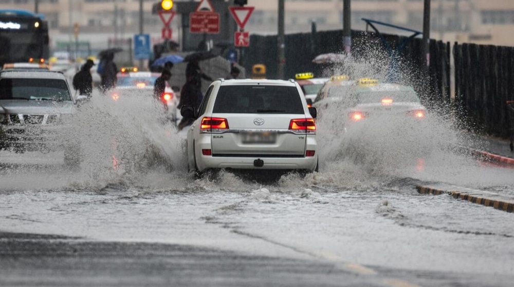 UAE experiences heaviest rainfall in 75 years - Daily Ausaf