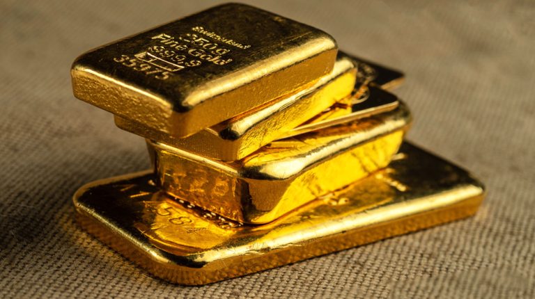Gold and Silver prices in Pakistan hit record highs - Daily Ausaf