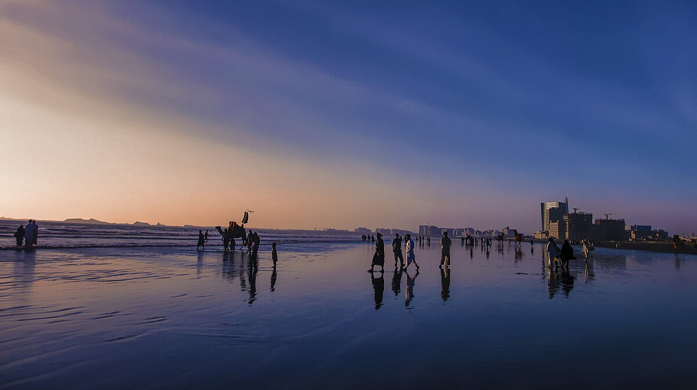 Karachi weather forecast: Sea breeze to bring relief for the citizens ...