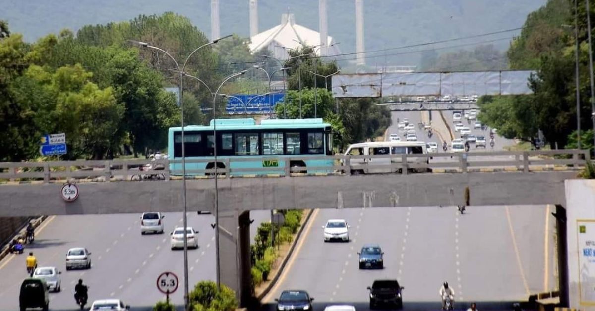 New electric buses starts service in Islamabad - Daily Ausaf