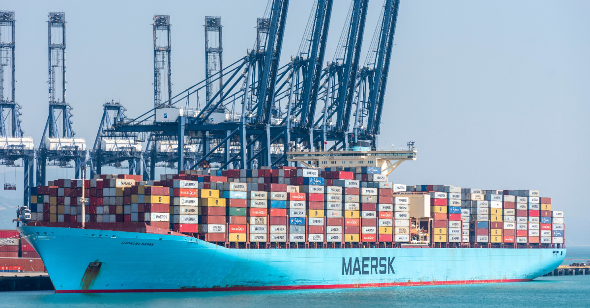 Maersk agrees to invest $2b in Pakistan's different sectors - Daily Ausaf