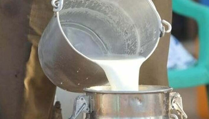 Fake Milk factory raided & seized in Karachi - Daily Ausaf