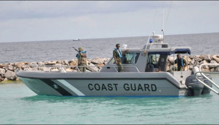 Pakistan Coast Guards capture boat with arms & drugs near Pak-Iran ...
