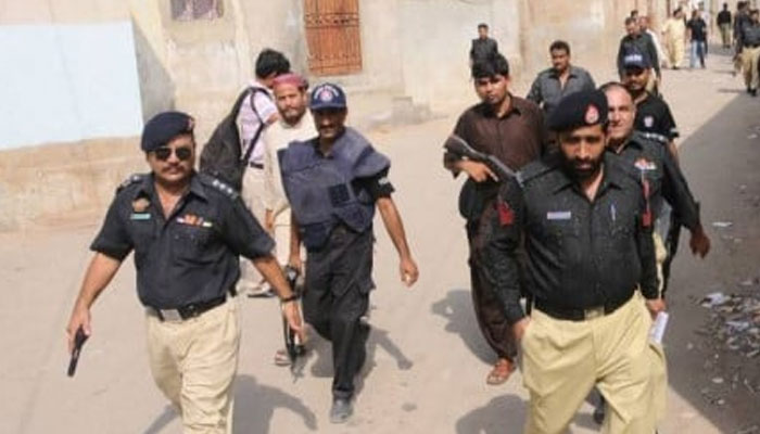 Police officer dies in tribal clash in Shikarpur - Daily Ausaf