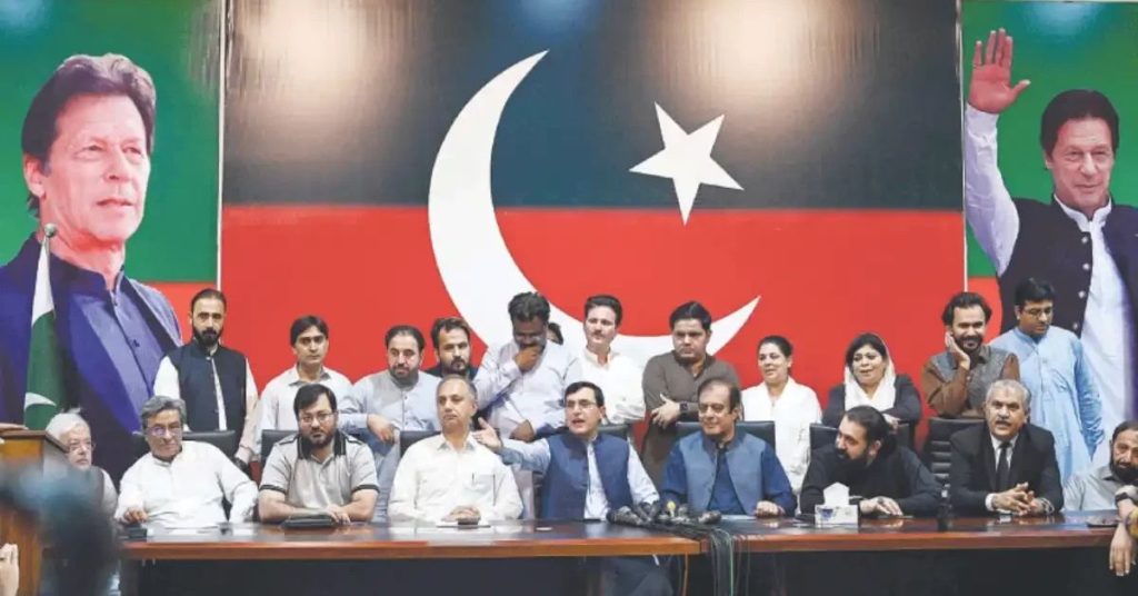 Senior PTI leaders recommend political committee to delay Islamabad ...