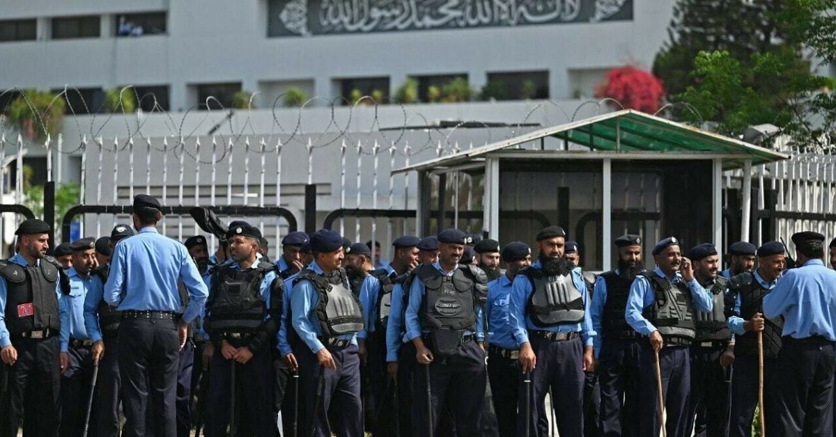 Federal govt offices ordered to evacuate in Islamabad Red Zone? - Daily ...