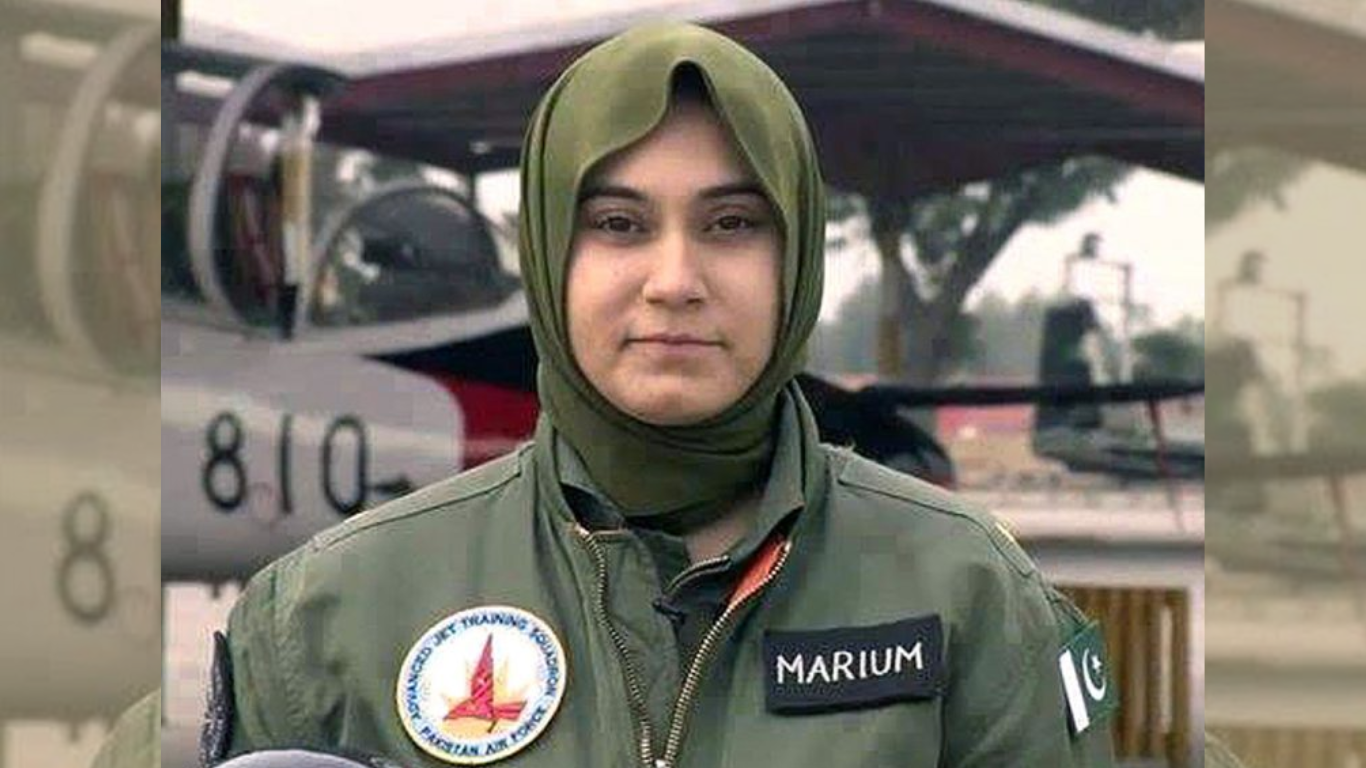 Punjab CM pays tribute to first female pilot Marium Mukhtiar on her death anniversary - Daily Ausaf