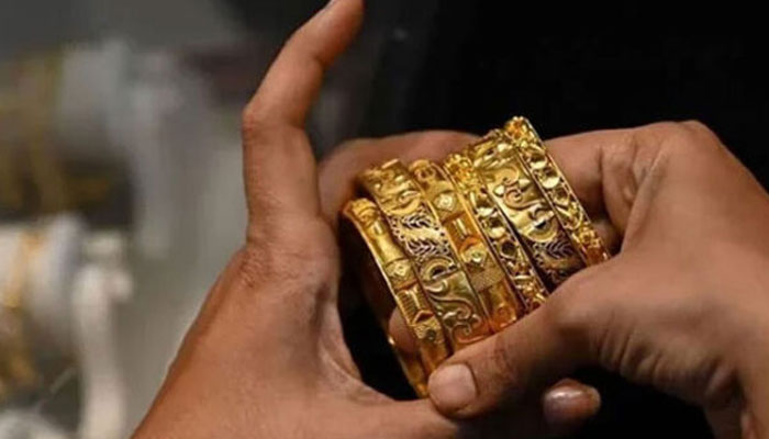 Gold price increases Rs200 tola in Pakistan - Daily Ausaf