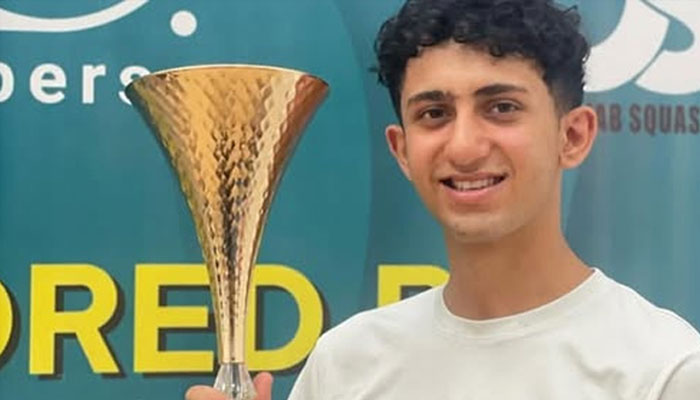Pakistan’s Azan Ali triumphs Scottish Junior Open 2024 - Daily Ausaf
