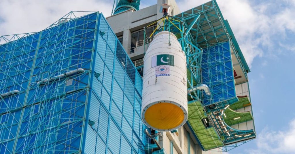 Pakistan's indigenous PRSC EO-1 satellite launched into space - Daily Ausaf