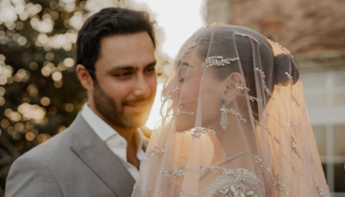 Parizaad star Ahmed Ali Akbar gets married, shares wedding photos ...