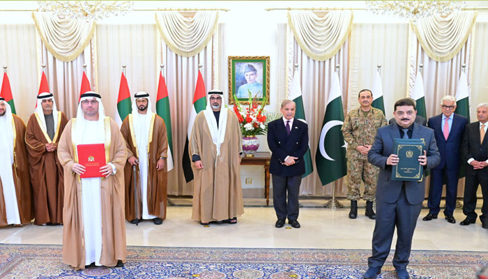 Pakistan & UAE sign five key cooperation agreements across various ...