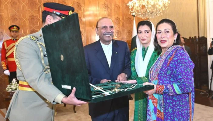 President confers Pakistan’s civil awards upon 69 recipients - Daily Ausaf