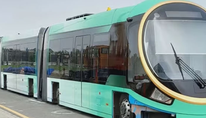 Lahore welcomes first electric tram from China - Daily Ausaf