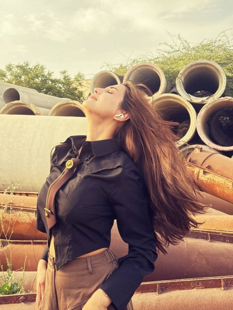 Nazish Jahangir Bold Fashion Sparks Heated Debate Across Social Media ...
