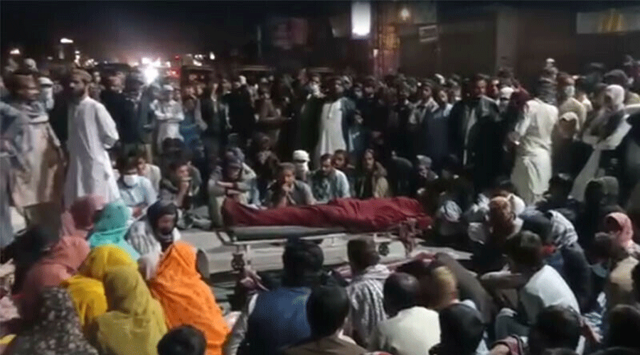 بلوچ یکجہتی کمیٹی کی ریلی کے مسلح افراد کی فائرنگ سے 3 افراد ہلاک ...